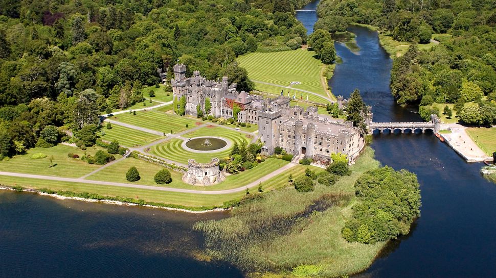 The top eight most luxurious castle retreats