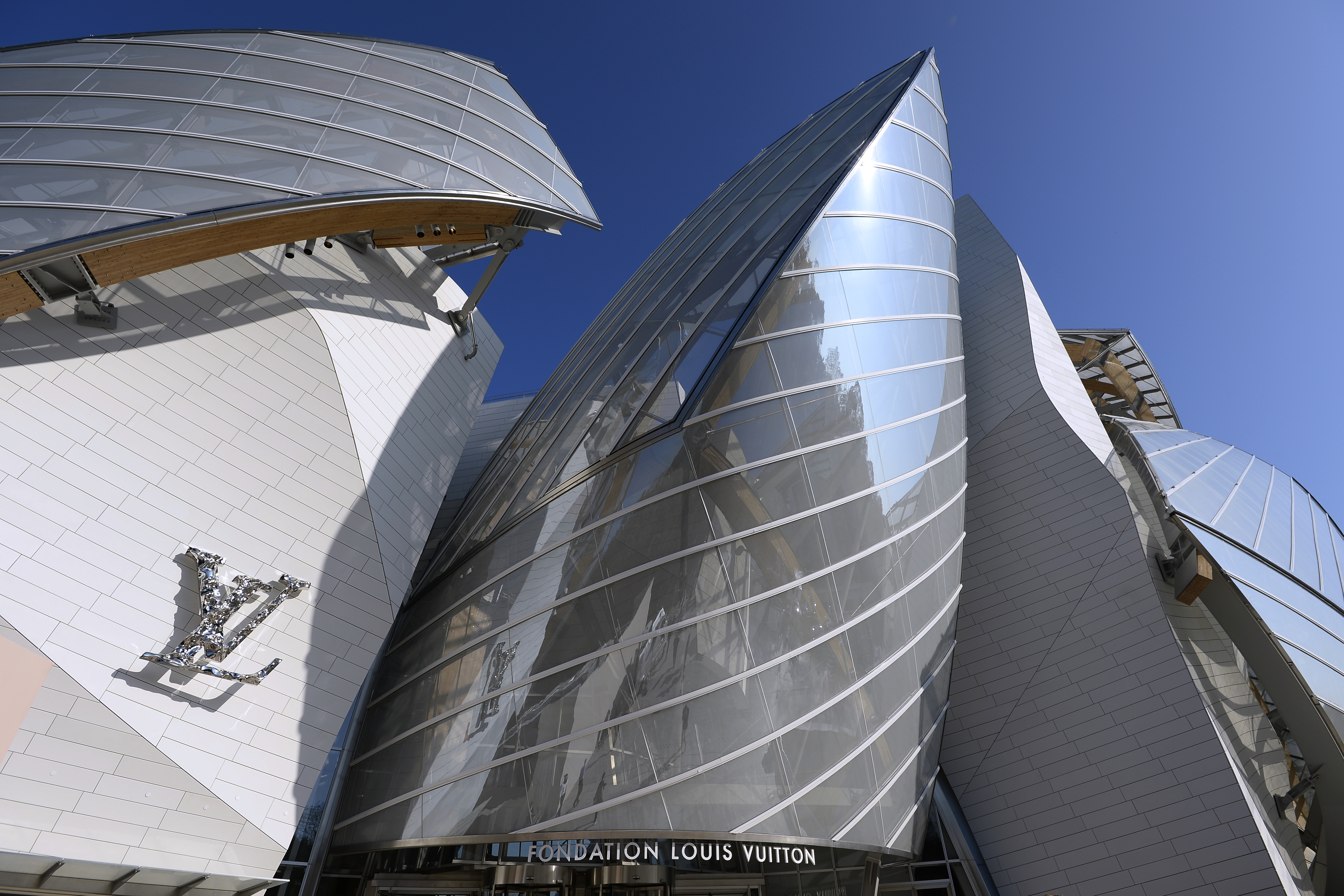 Louis Vuitton Foundation Paris Architecture | Paul Smith