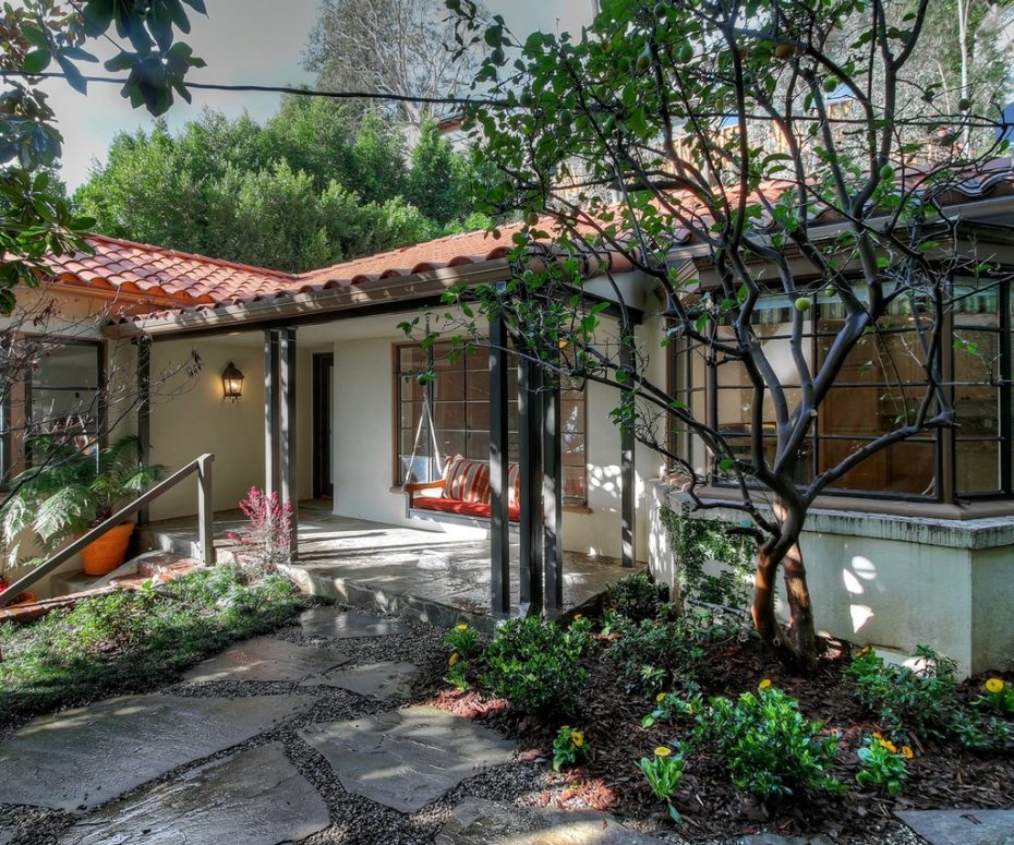 Topher Grace lists tiny Hollywood Hills hideaway