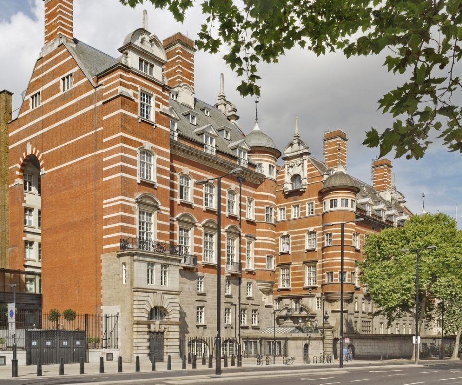 Bloomberg Buys London Mansion for $26 Million
