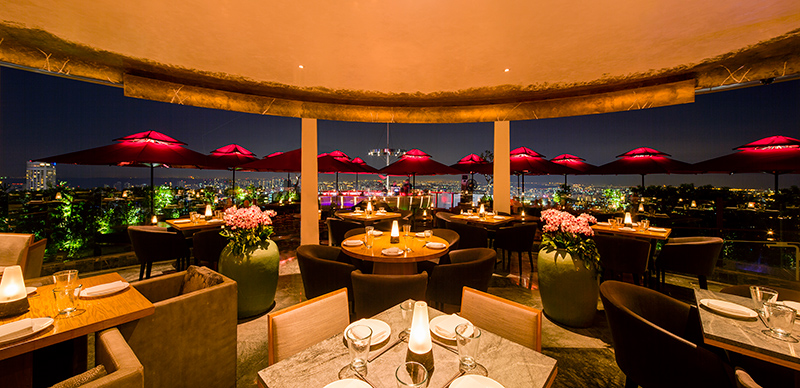 Is Cé La Vi Meal World's Most Expensive?