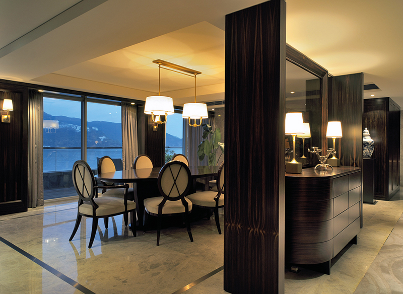 Review: Waterfront Bungalow, Repulse Bay