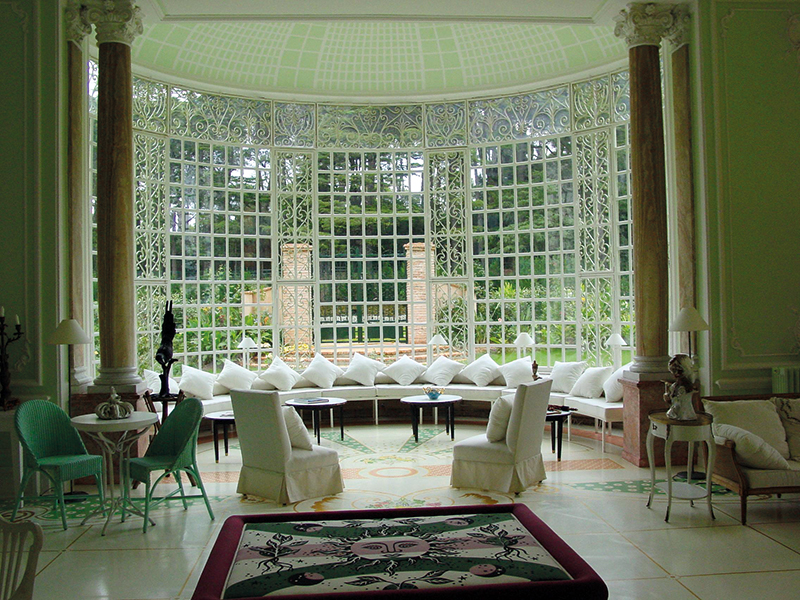 Luxury villa for sale: La Villa Rocabella, Côte d'Azur, France - LUXUO