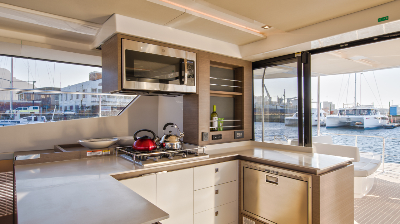 Leopard 53 Power Catamaran in Asia after World Debut ~ Lux Hub