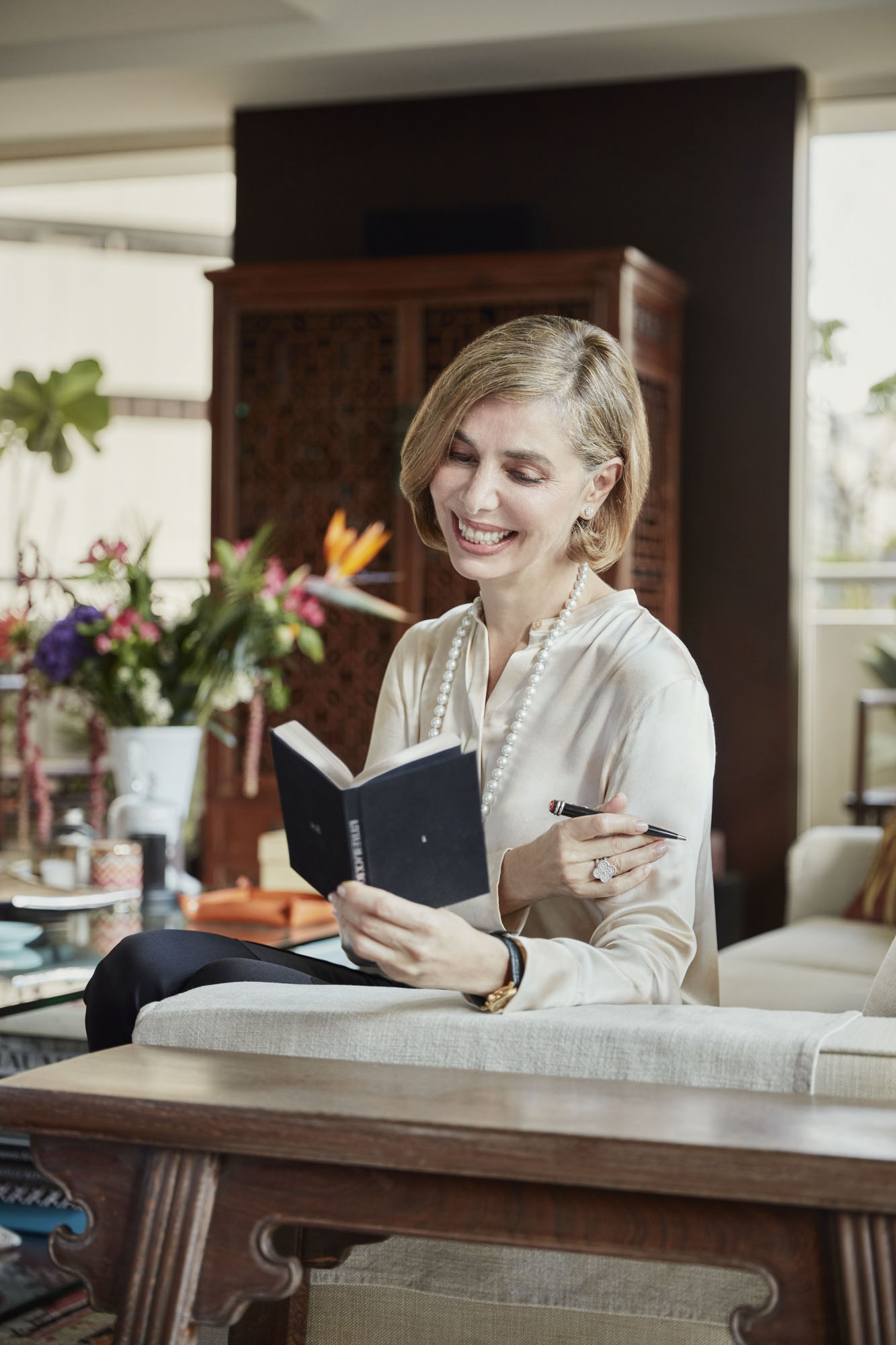 "Little Black Book" by Olga Iserlis Is a Mindful Guidebook of Life