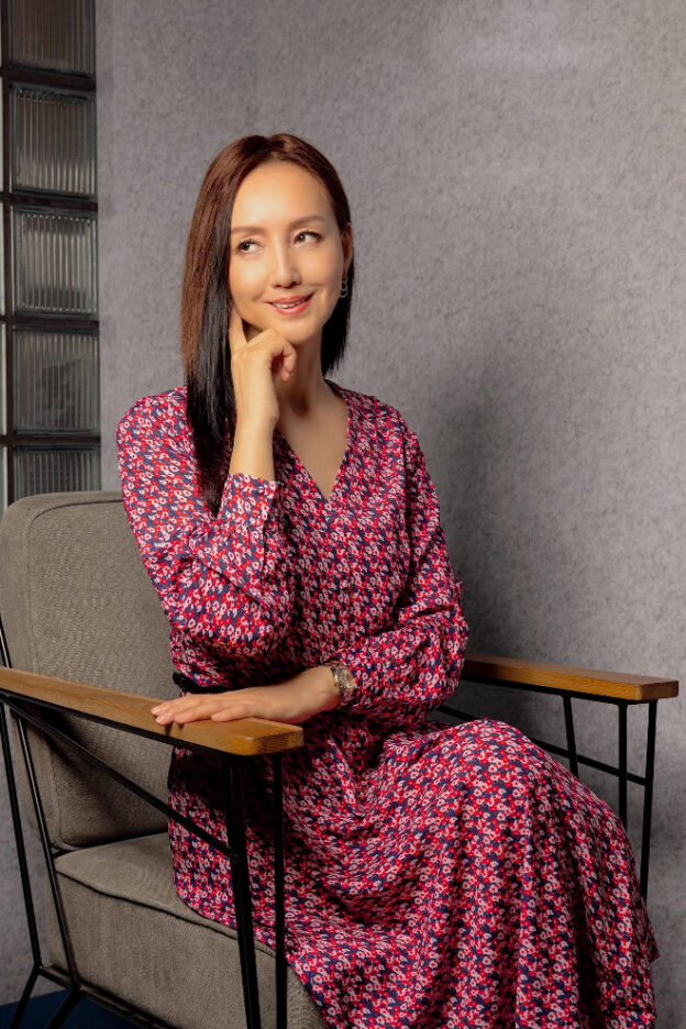 Grace Zhou: The PR Maven Behind The Success of Raffles Public Relations - LUXUO