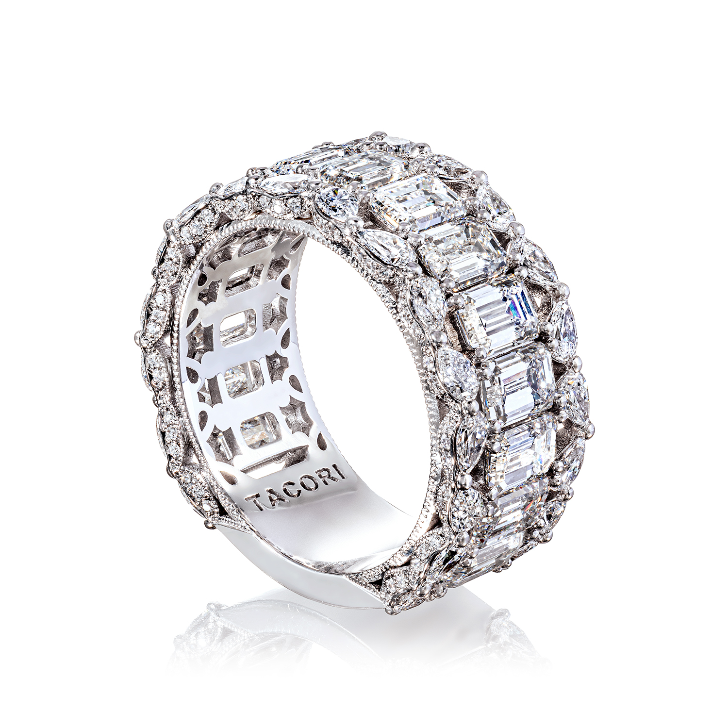 TACORI Celebrates 25 Years of Signature Crescent Design - LUXUO