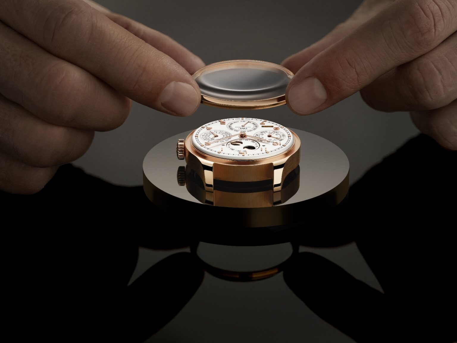 The Alchemy of Gold: Watchmaking’s Most Innovative Alloys - LUXUO