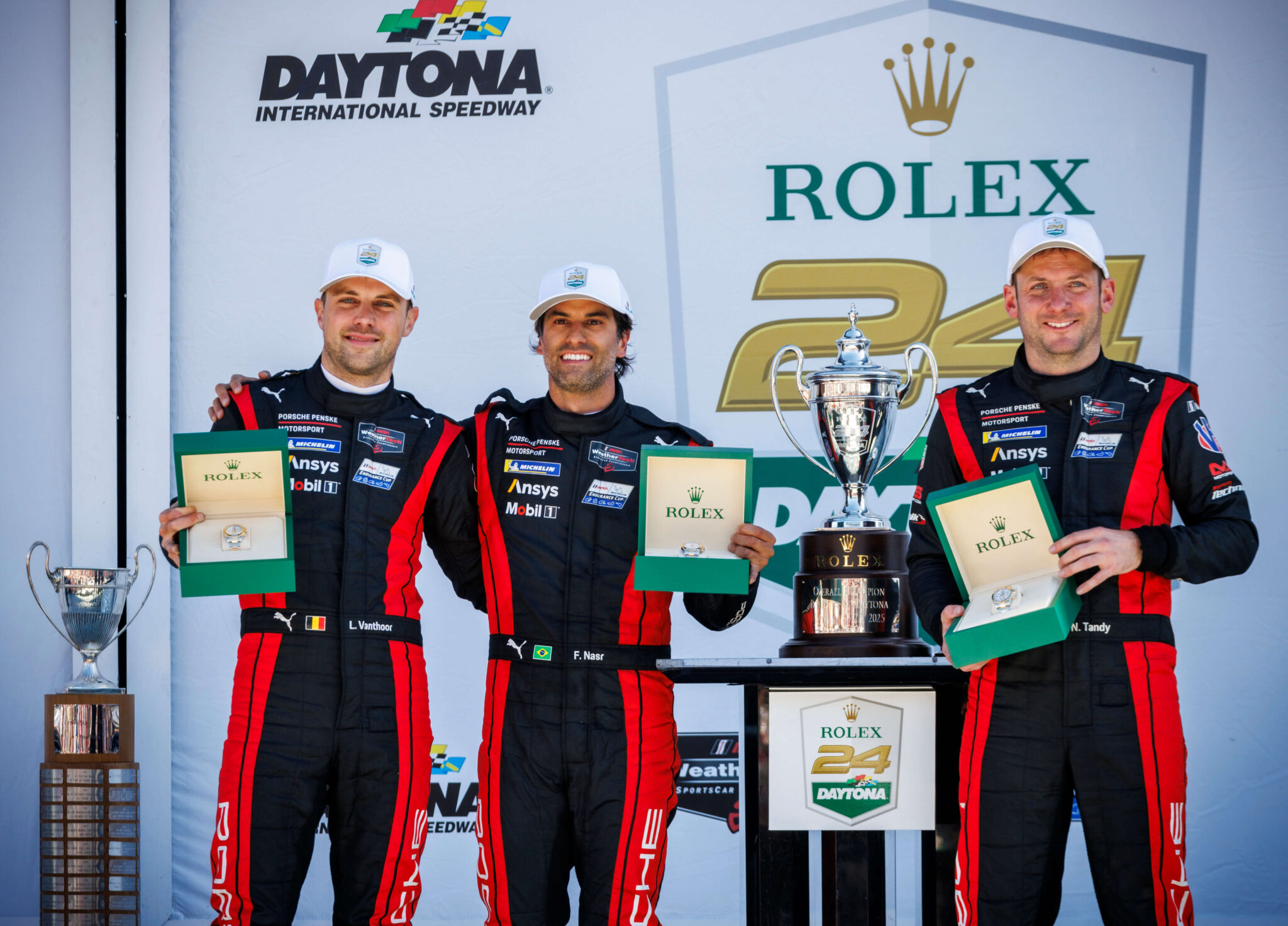 Rolex 24 at Daytona 2025 Pushes Limits of Man and Machine - LUXUO