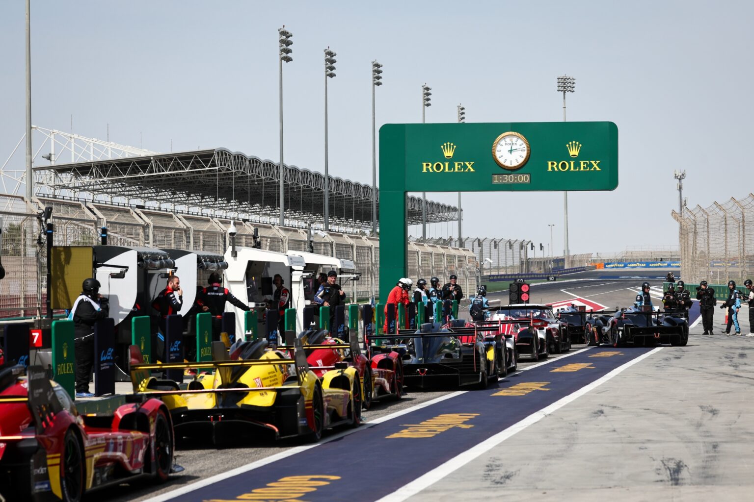 Mastering Time: Rolex’s Legacy in Motorsport - LUXUO